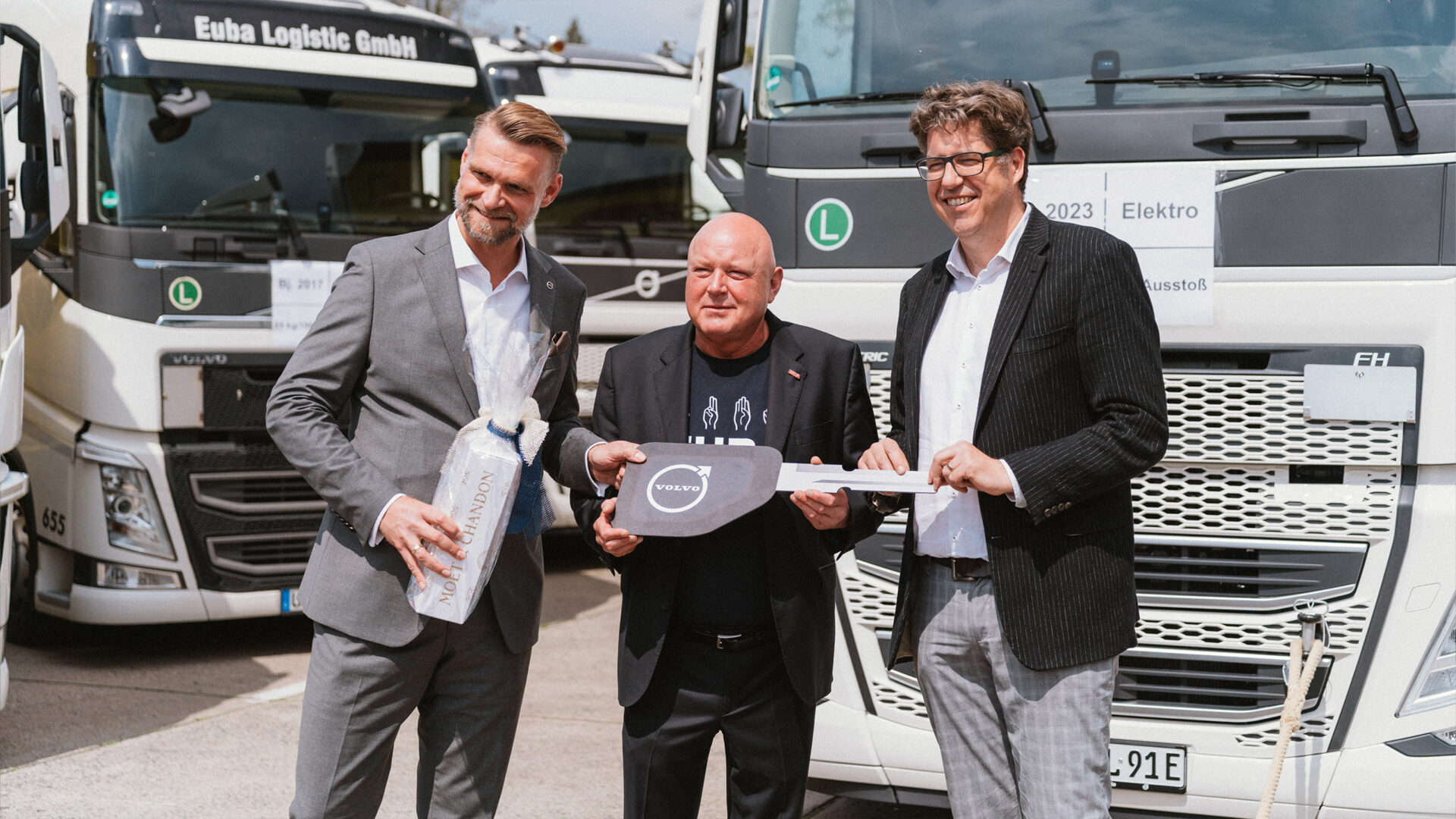 Erster Elektro-LKW von VOLVO Trucks im Fuhrpark von EUBA vorgestellt. - Euba Logistic